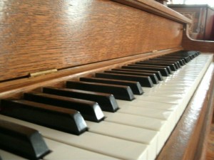 Virtual Piano Appraisal - Upright | Passaic, NJ | (800) 662-7426